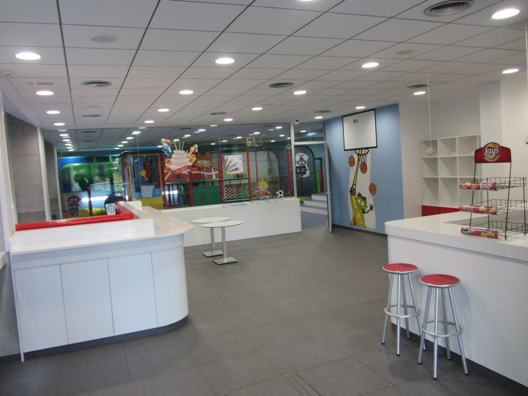 Fantástico local comercial en alquiler Viladecans - La Porta